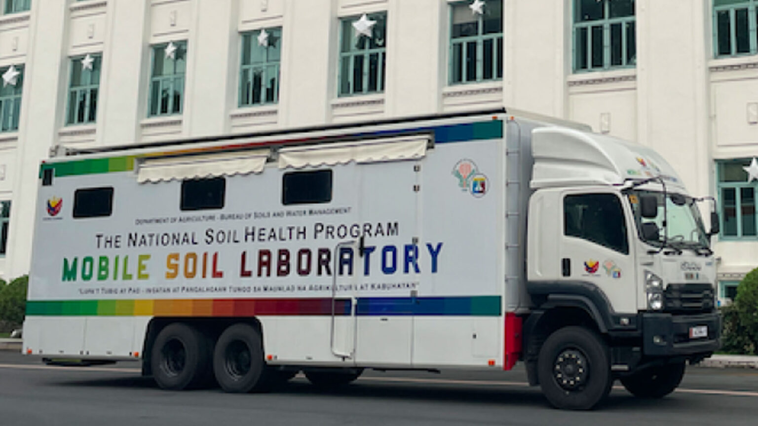 Mobile Soil Lab Set To Aid 2K Ilocos Farmers | Manila Magazine